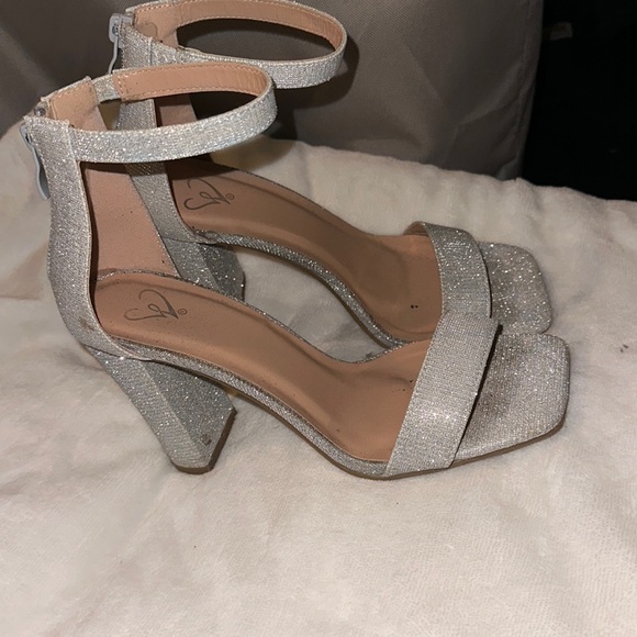 Windsor | Shoes | Windsor Silver Open Toe Heels | Poshmark